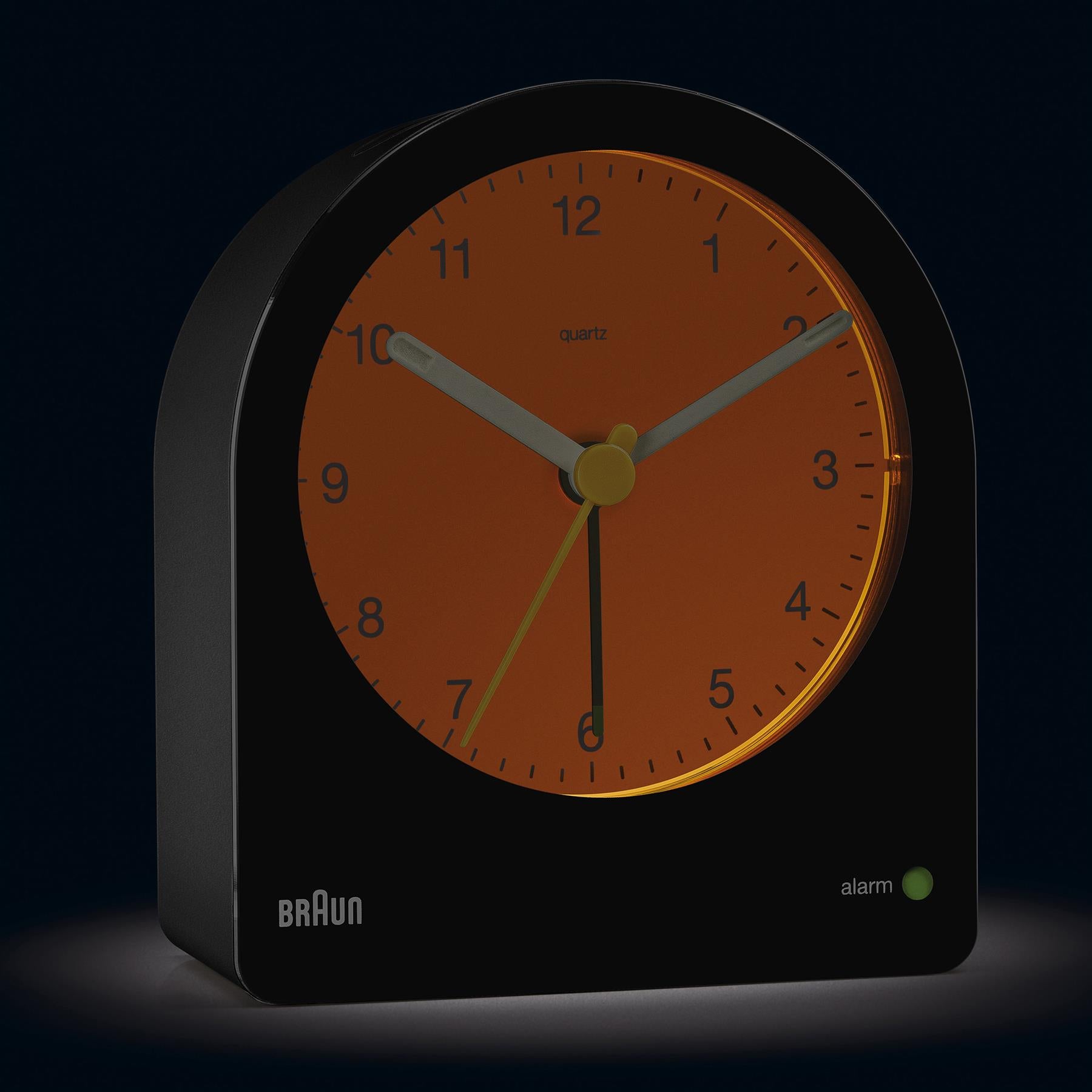 BC22 Braun classic analogue alarm clock - black – Braun Clocks & Watches